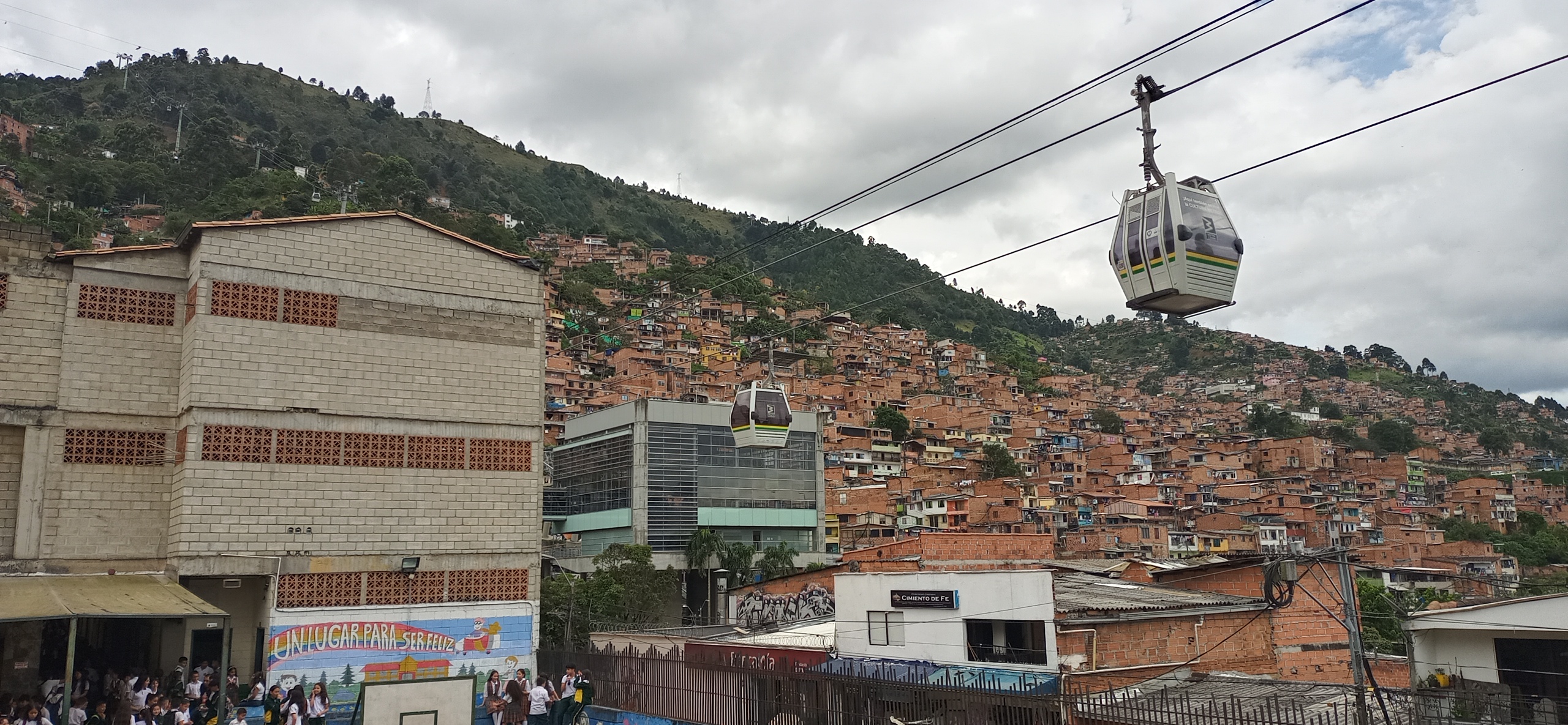 I. E. LA CANDELARIA - MEDELLÍN