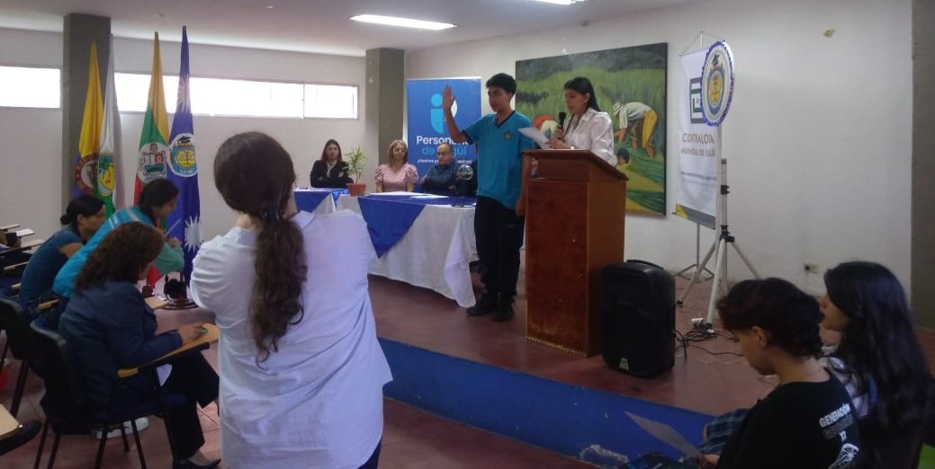 I. E. ISOLDA ECHAVARRÍA