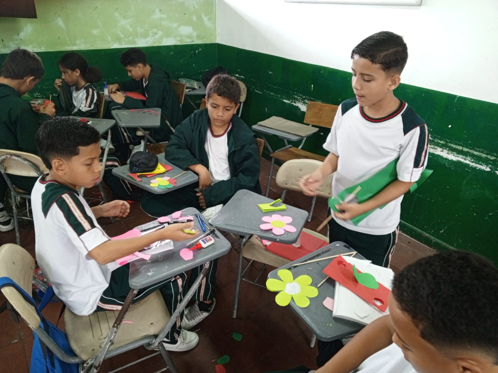 :::I. E. RODRIGO CORREA PALACIO