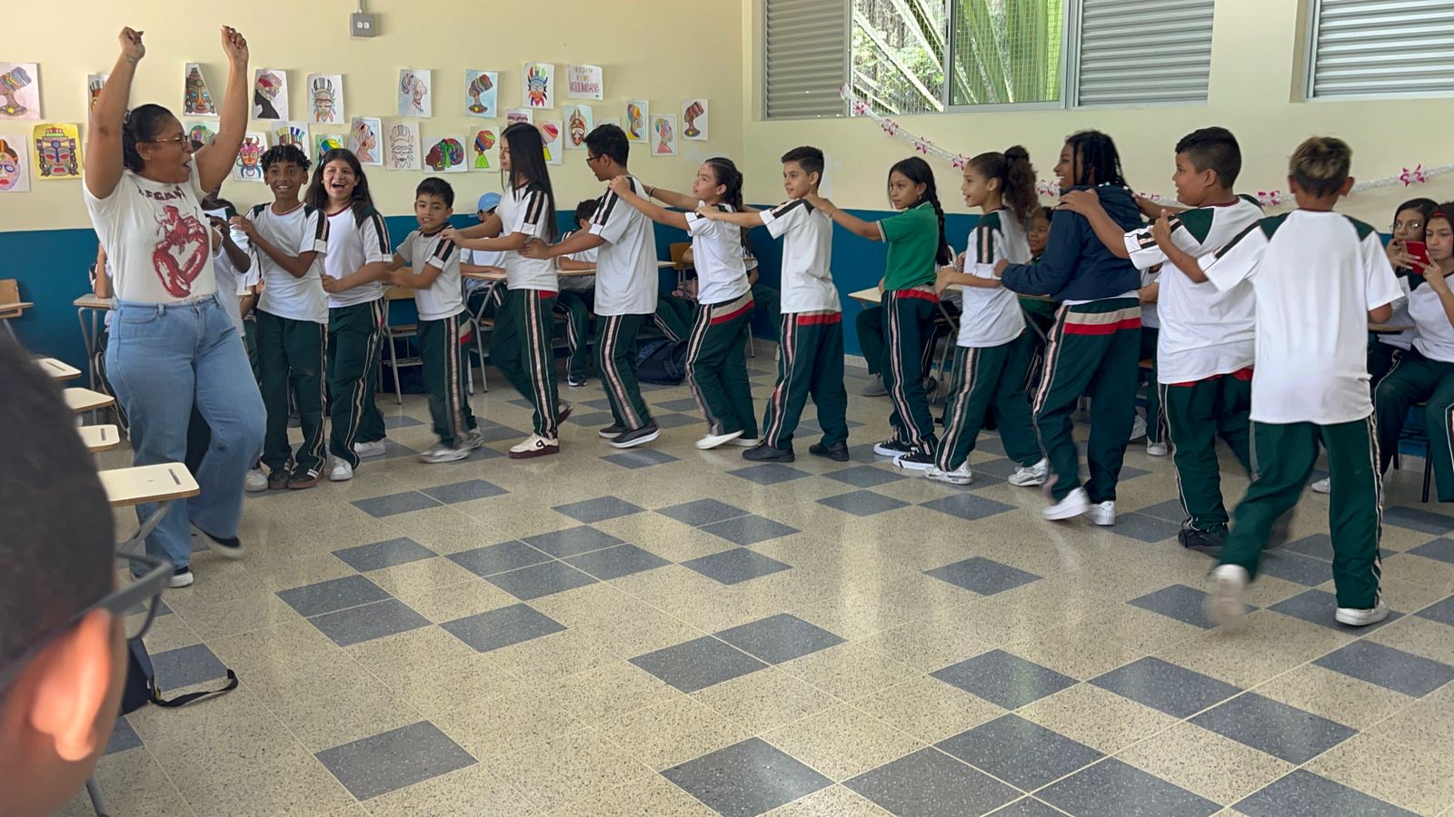 :::I. E. RODRIGO CORREA PALACIO