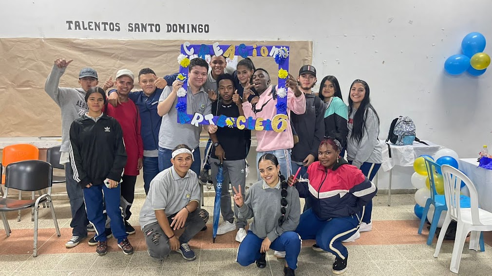 :::I. E. ANTONIO DERKA (SANTO DOMINGO):::